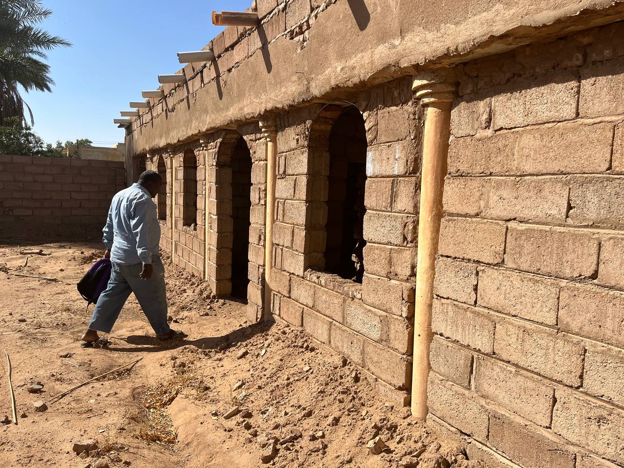 Islandia try to visit Bir Tawil – Let's Buy An Island